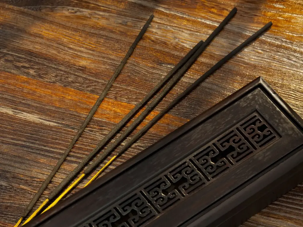 檀香長線香 | WING TAI CHEUNG JOSS STICK & PAPER CO.